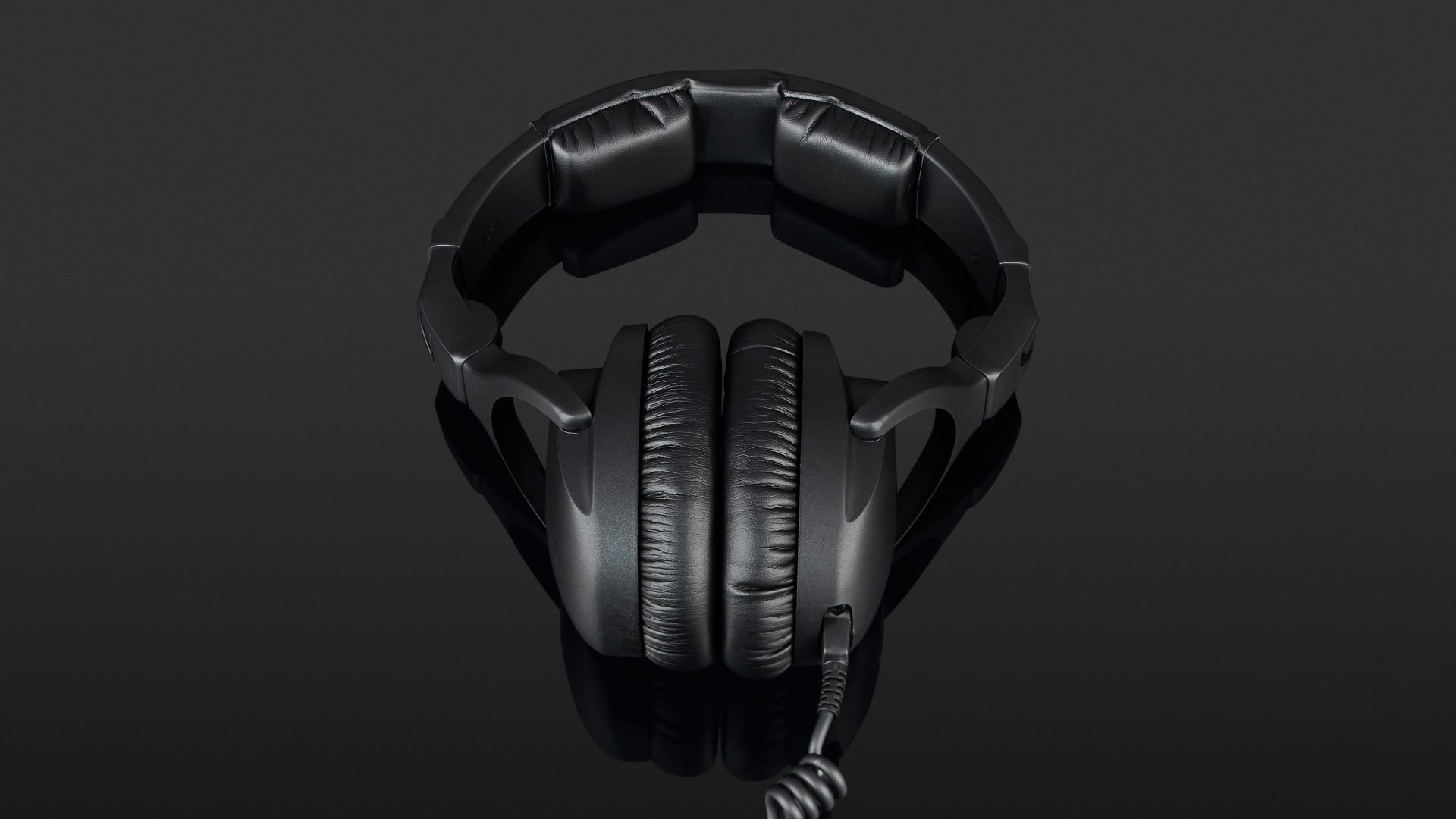 Sennheiser HD 300 PROtect Review | headphonecheck.com