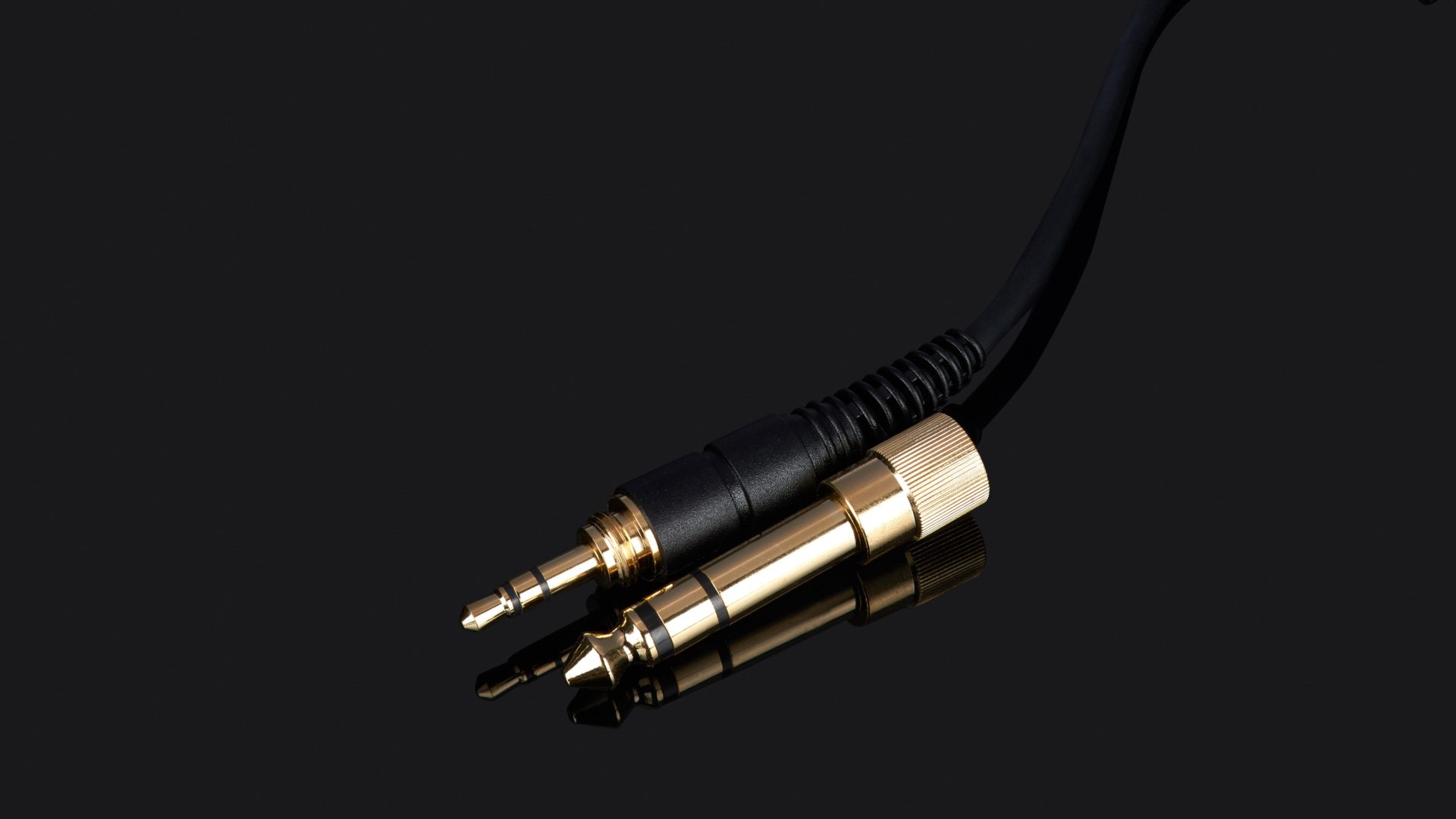 AKG K271 MKII Review | headphonecheck.com