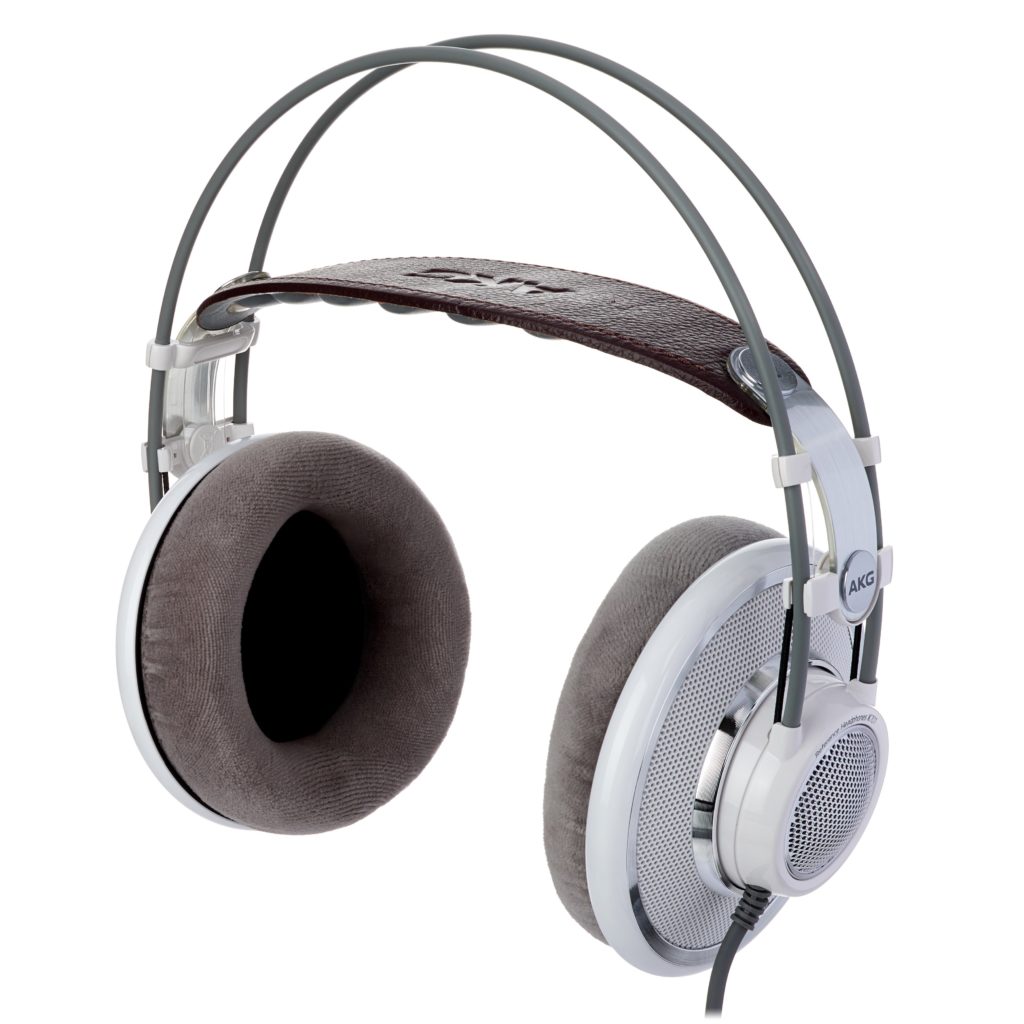 AKG K701 Review | headphonecheck.com