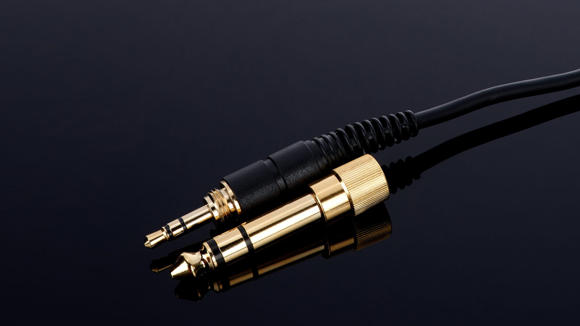 AKG K240 MKII Review | headphonecheck.com