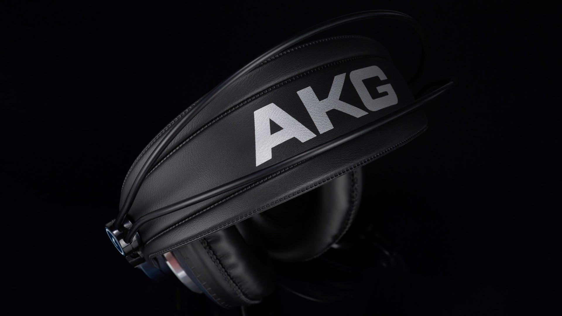 AKG K240 MKII Review | headphonecheck.com