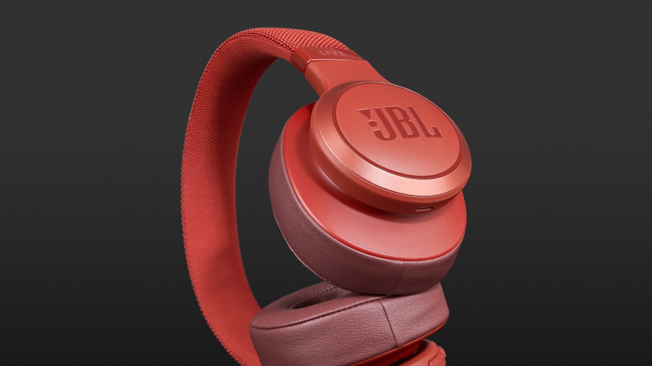 JBL Live 500BT Review | headphonecheck.com