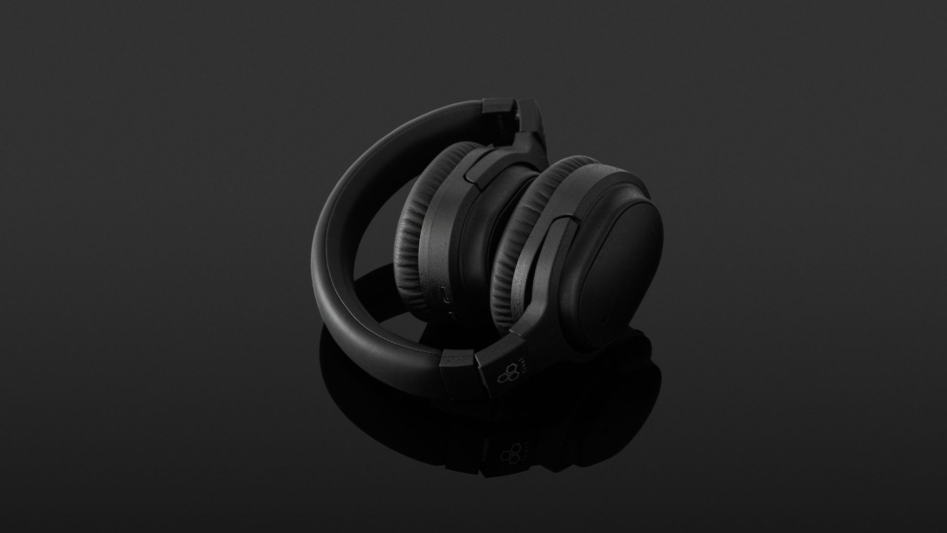 Final UX3000 Review | headphonecheck.com