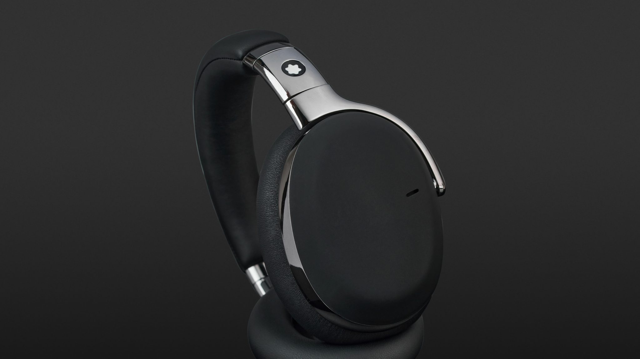 Montblanc MB 01 Review | headphonecheck.com