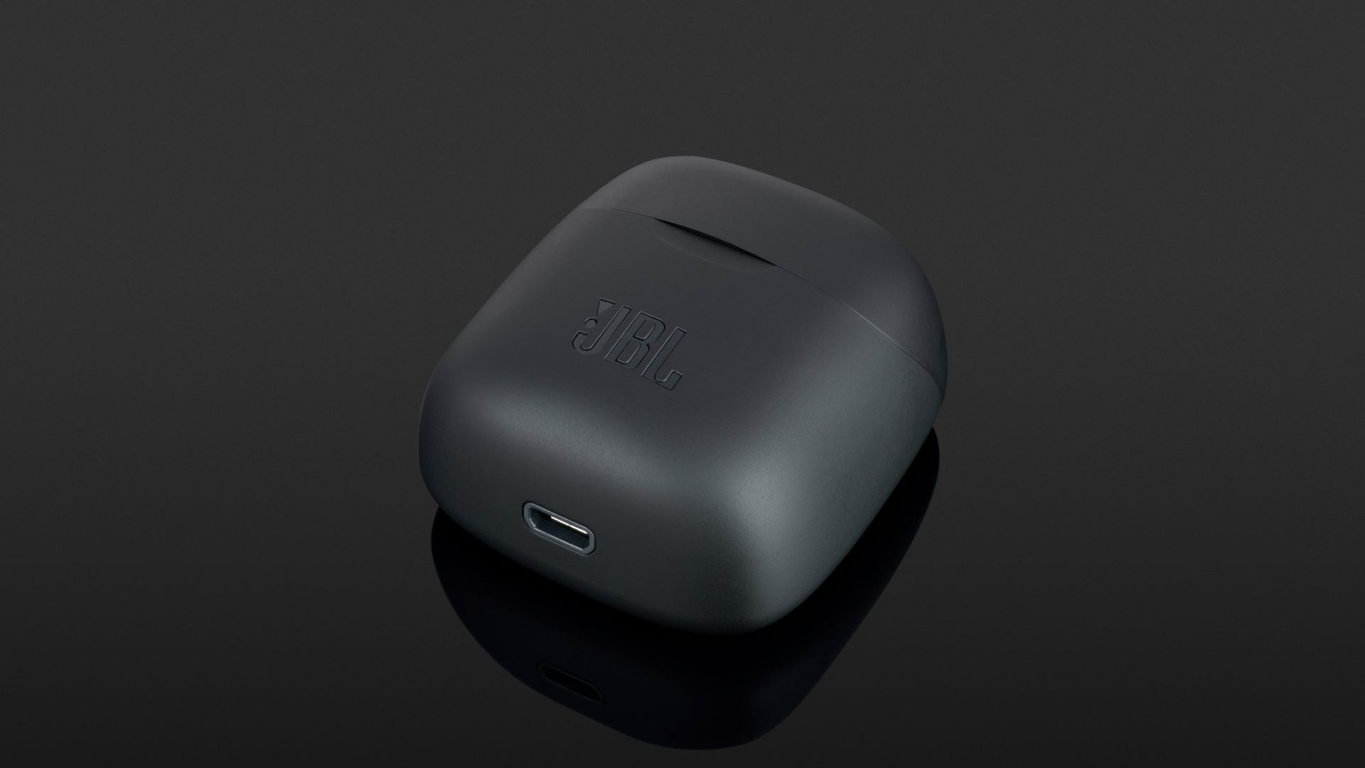 JBL Tune 220TWS Review | headphonecheck.com