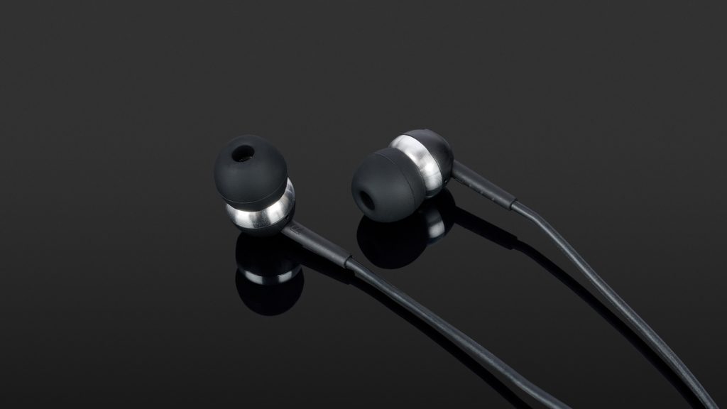 Sennheiser CX 80S Review | headphonecheck.com