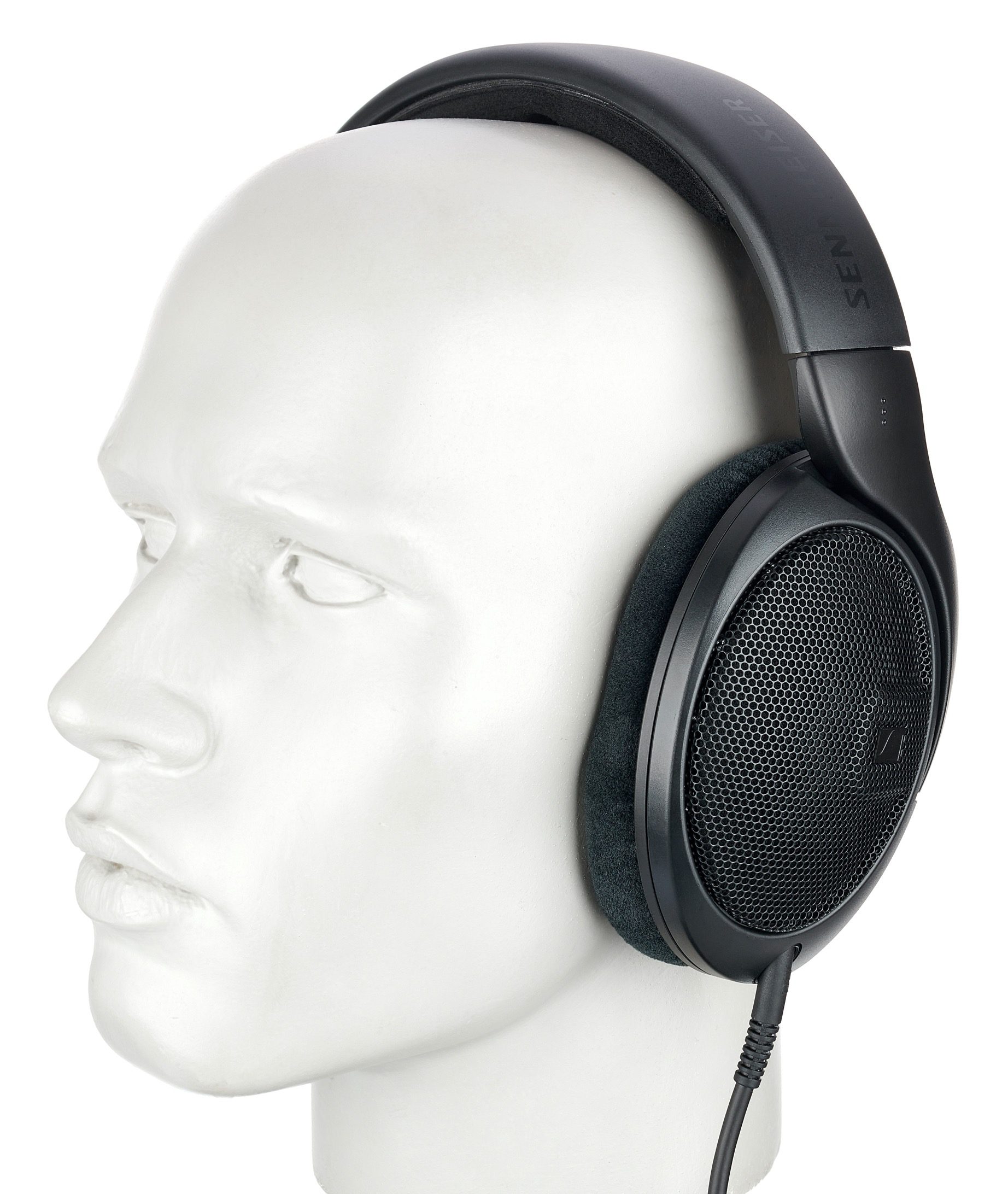 Sennheiser HD 400 Pro Review | headphonecheck.com