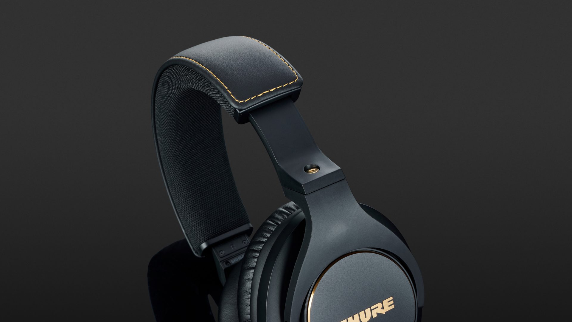 Shure SRH840A Review | headphonecheck.com
