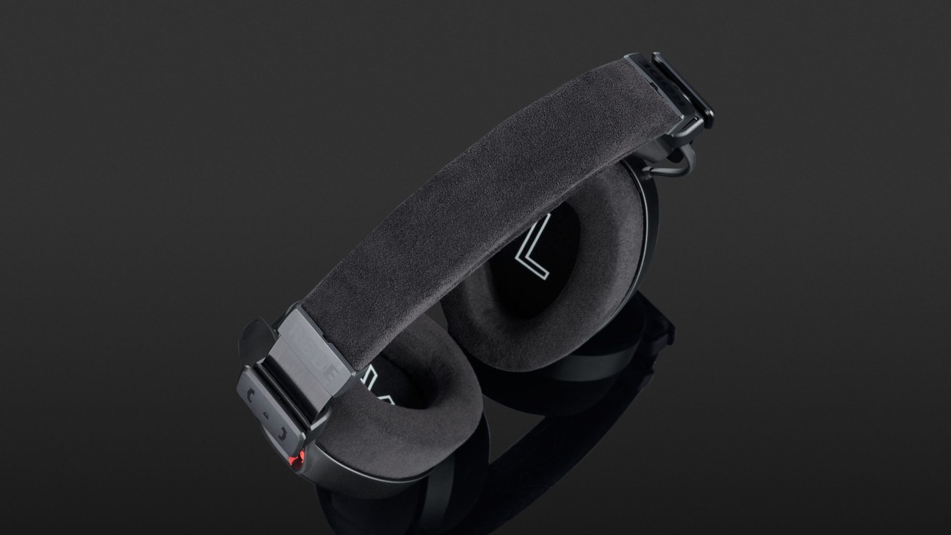 Rode NTH-100 Review | headphonecheck.com