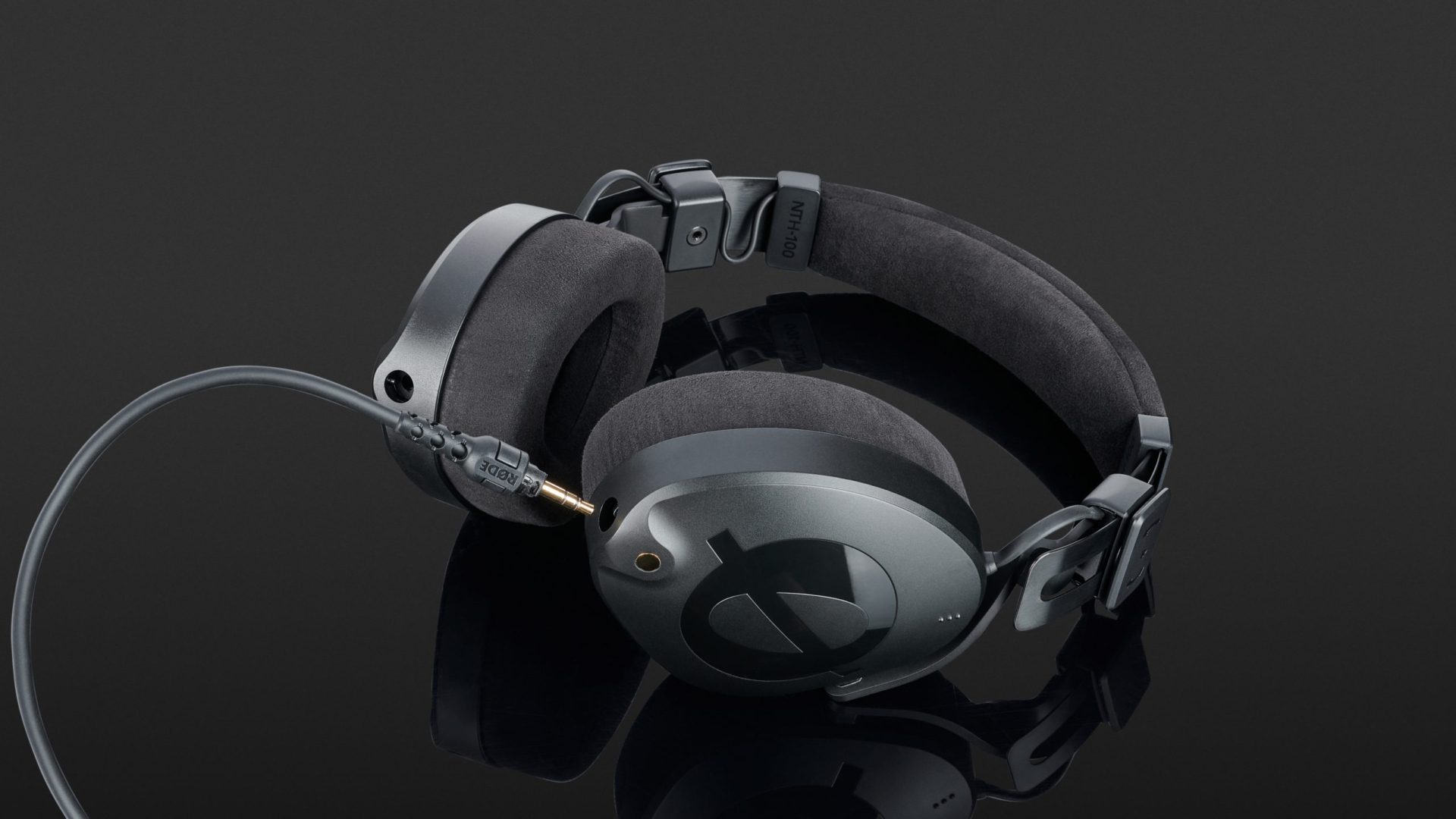 Rode NTH-100 Review | headphonecheck.com