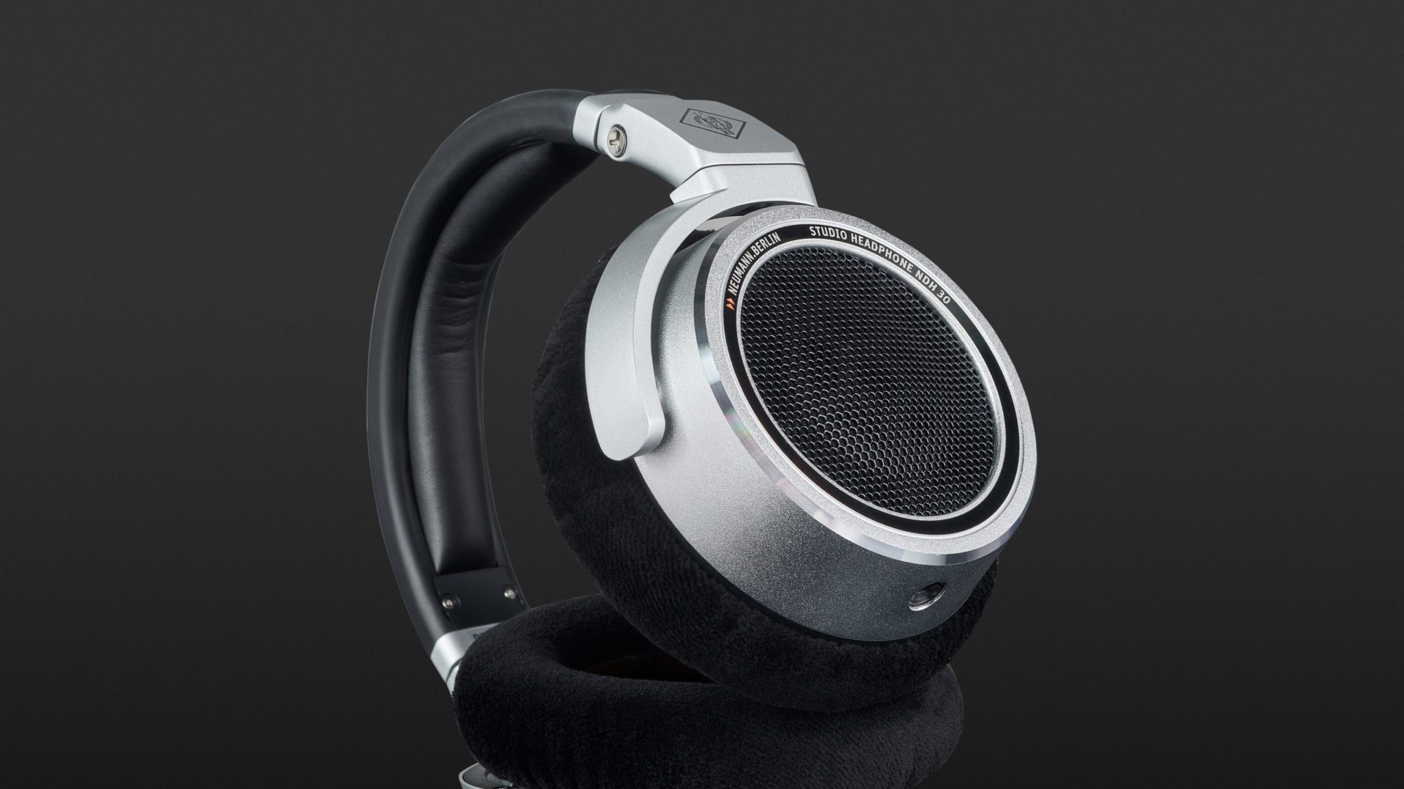 Neumann NDH 30 Review | headphonecheck.com